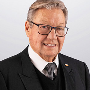 Ashley Furniture Founder Inducted into Hall of Fame - HomeGoodsOnline